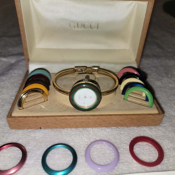 Gucci TimePieces | Jewelry | Gucci Timepieces Vintage 988 With All ...